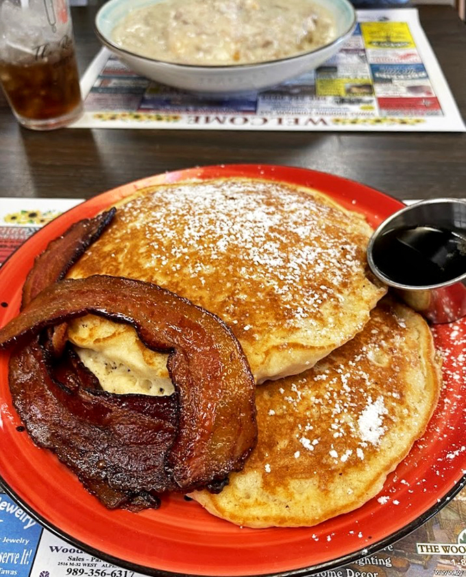 Breakfast of champions or dessert for dinner? These fluffy pancakes with crispy bacon are the ultimate "why not both?" moment.