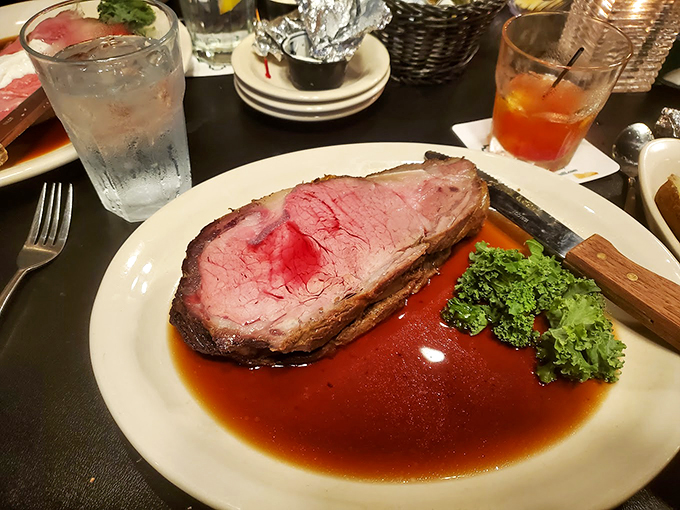 Behold, the pi&egrave;ce de r&eacute;sistance! This prime rib is so tender, you could probably cut it with a stern look. It's the kind of meat that makes vegetarians question their life choices.