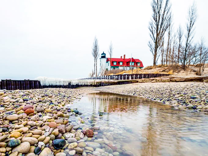 Frankfort: Lighthouse dreams come true! This iconic beacon stands guard over Lake Michigan, a perfect backdrop for your next holiday card.