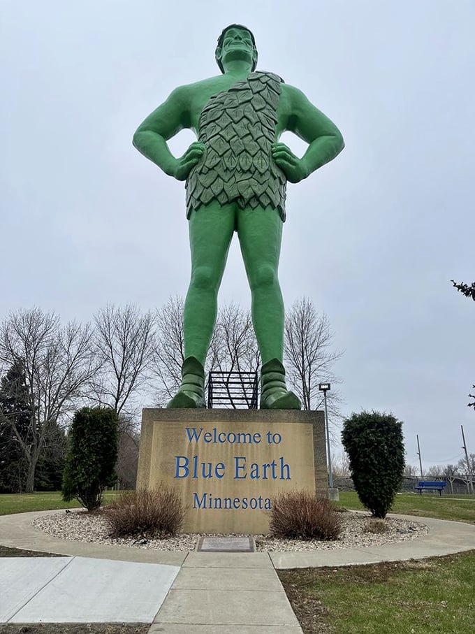 Ho ho holy cow! The Jolly Green Giant's gone from can to colossus. He's like the Statue of Liberty for vegetable lovers. Photo credit: Ike I.