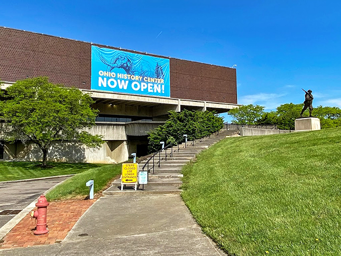 History buffs, prepare for takeoff! This futuristic fortress houses treasures that'll make your inner child do loop-de-loops.