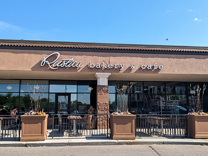 European charm meets Midwest nice! Rustica's modern facade houses treats that'll transport your taste buds across the Atlantic faster than the Concorde.