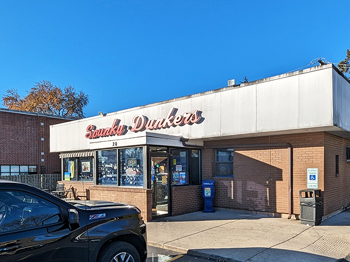 Spunky by name, spectacular by nature. This Palatine institution proves that good things come in round packages.