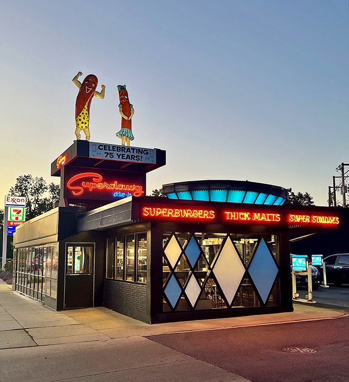 Great Scott! It's a DeLorean of deliciousness. Superdawg: where the future of fast food looks suspiciously like 1948.