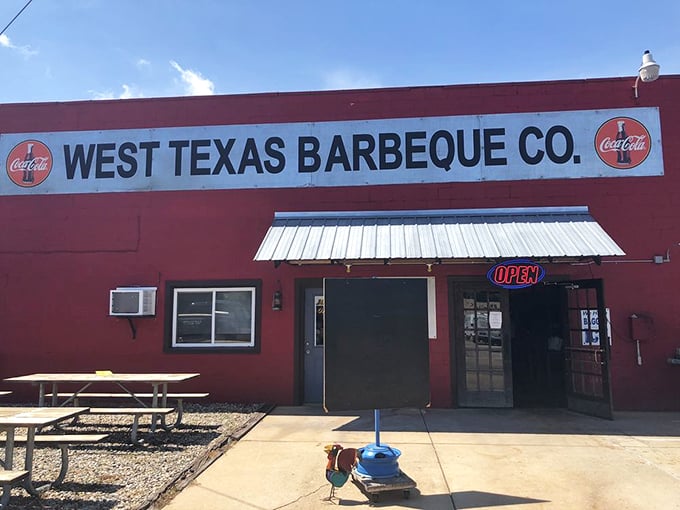 Everything's bigger in Texas, including the flavor at this Michigan gem. It's like the Lone Star State decided to vacation up north!