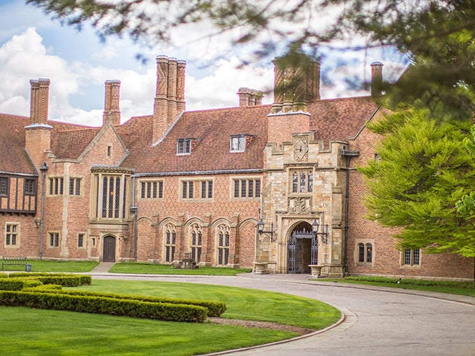 Gardens so prim, even the squirrels wear tuxedos. Dodge family luxury at its finest. Photo credit: Meadow Brook Hall