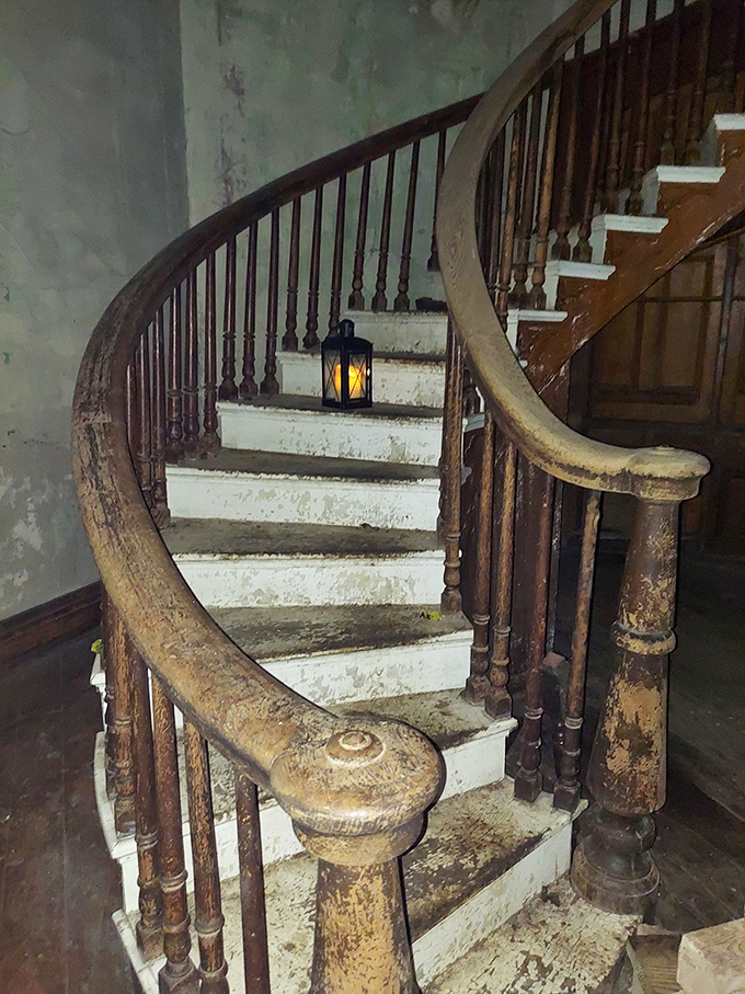 Who needs right angles anyway? This architectural rebel's been turning heads (quite literally) since 1856.