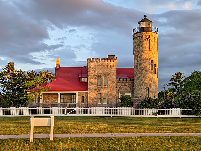 Guarding the Straits of Mackinac with Victorian flair. This lighthouse is ready for its close-up, Mr. DeMille. 