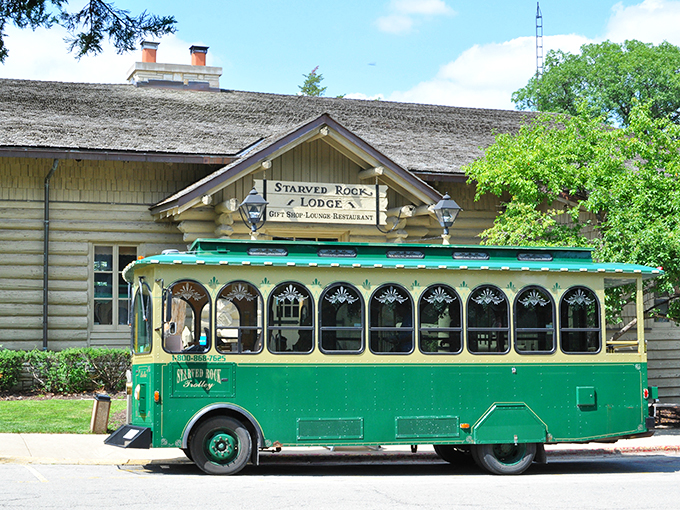 All aboard the flavor express! This trolley's not just for sightseeing - it's your ticket to a moveable feast at Starved Rock.