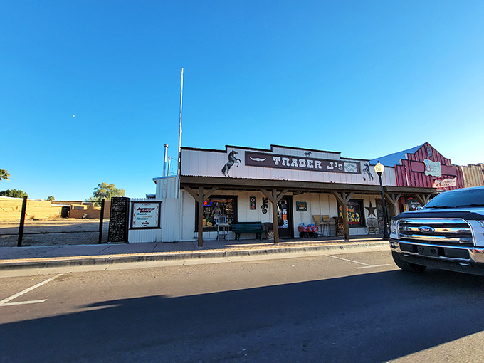 Downtown Wickenburg: A slice of cowboy heaven with a side of antiques. John Wayne would feel right at home here!