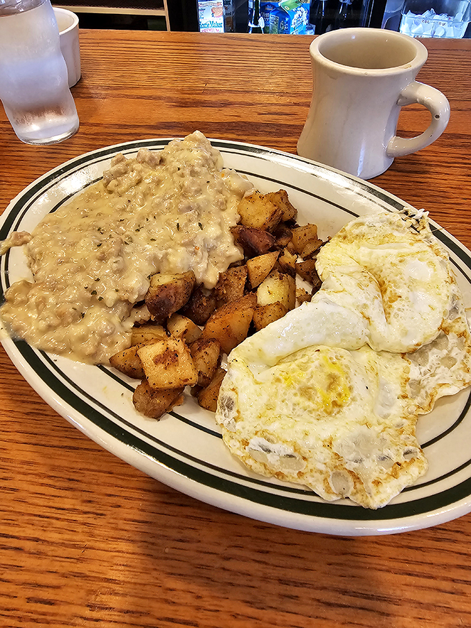 Gravy so good, you'll want to bathe in it! (Don't worry, we won't judge.) Fluffy biscuits, creamy gravy, and crispy potatoes &ndash; a trifecta of comfort.
