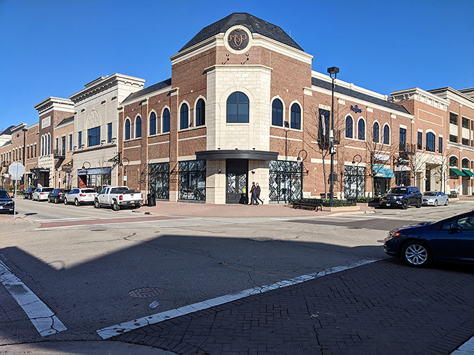 Main Street, USA meets Miracle on 34th Street. Naperville's downtown is a charming blend of classic architecture and holiday cheer that would make Jimmy Stewart feel right at home.