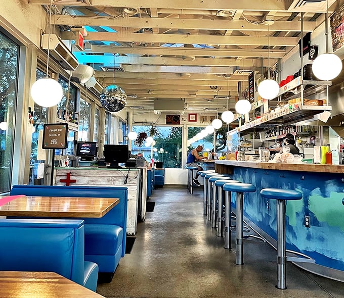 A ball lantern meets diner chic – this isn't your grandfather's greasy spoon, but he'd feel right at home.