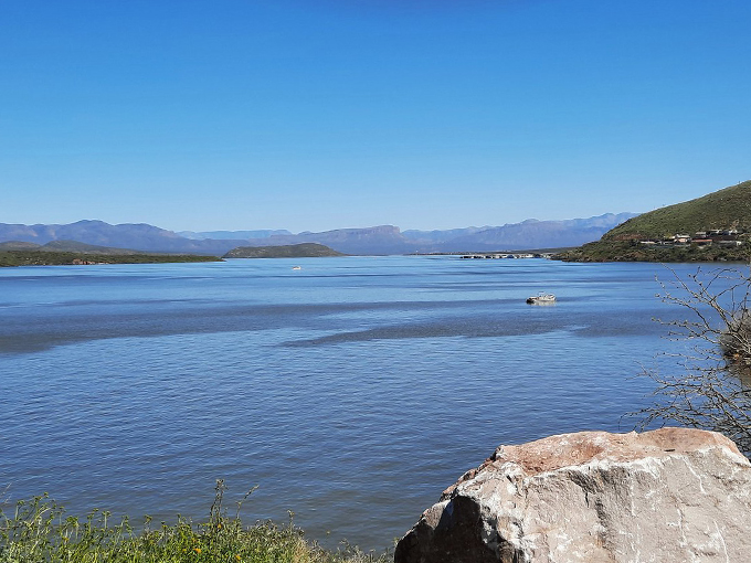 Serenity now! This tranquil scene is proof that Arizona isn't all cacti and tumbleweeds. Sorry, Roadrunner, no chasing allowed here. Photo credit: Violette54