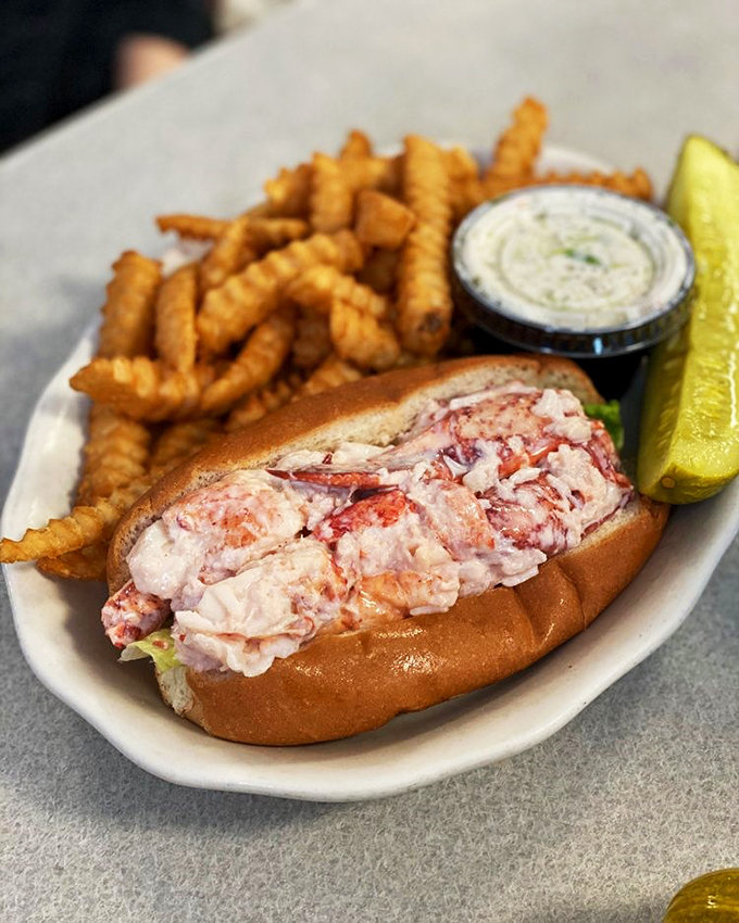 Maine's favorite sandwich served straight-up: just fresh lobster meat letting its natural sweetness do all the talking.