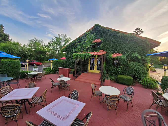 The flower-lined patio feels like your favorite European caf&eacute;, but with the bonus of chips, salsa, and Midwest summer breezes.