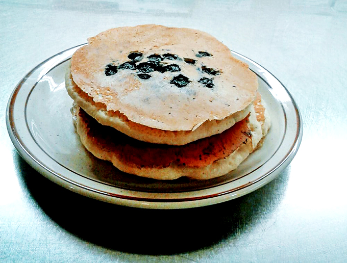 These blueberry pancakes look so good, they might just make you forget about time altogether. Berry delicious, if you ask me! Photo credit: Talulah M.