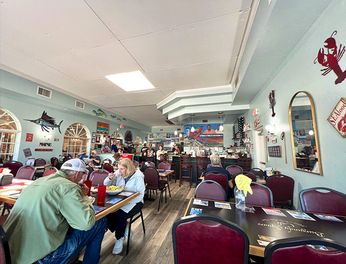 A sea of satisfied diners! This lively scene is like a Norman Rockwell painting come to life, with a dash of Florida sunshine and a side of friendly chatter. Photo credit: Mike Price
