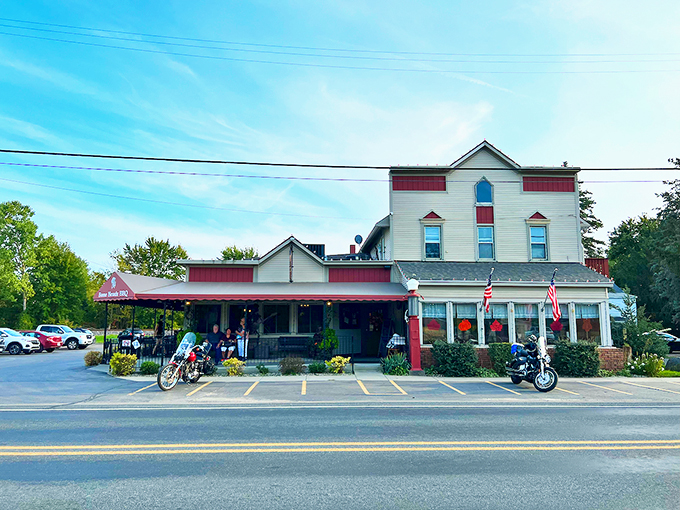 Home is where the smoker is! Bone Heads feels like a backyard BBQ, if your neighbor happened to be a pit master extraordinaire.