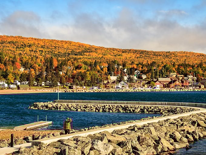 Where Lake Superior meets artistic flair, Grand Marais serves up a perfect blend of natural beauty and quirky charm.