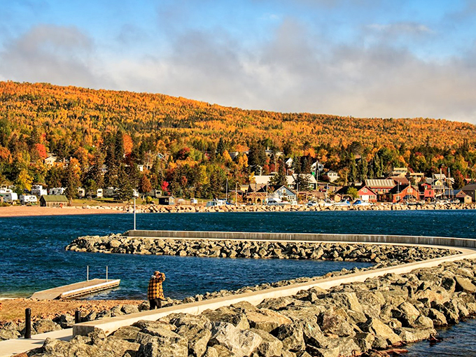 Where Lake Superior meets artistic flair, Grand Marais serves up a perfect blend of natural beauty and quirky charm.