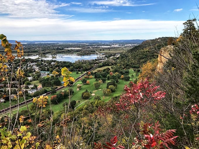 La Crosse's natural skyscraper! Grandad Bluff offers a bird's-eye view that'll make you feel like you're on top of the world.