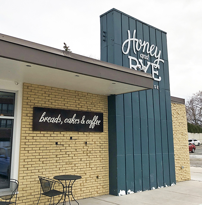 Honey and Rye Bakehouse: Where comfort meets class. Their breads are so good, you'll want to build a fort and live in it. Photo credit: Danae Bye