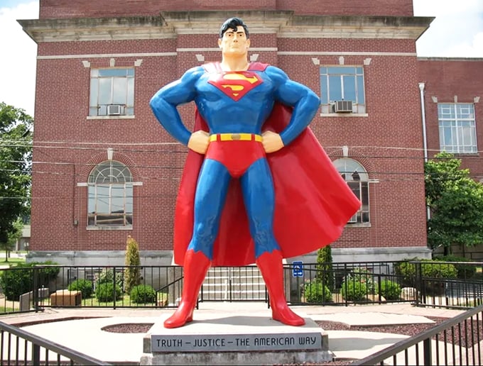 Up, up, and away to Metropolis! This super statue proves that even small towns can have big heroes. No phone booth required!