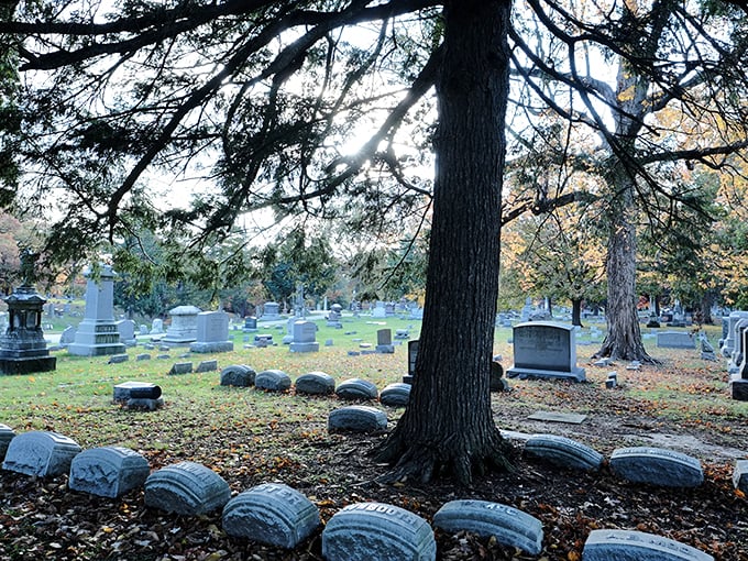 This final resting place is grander than a Broadway show. Honest Abe would probably say it's a bit much.