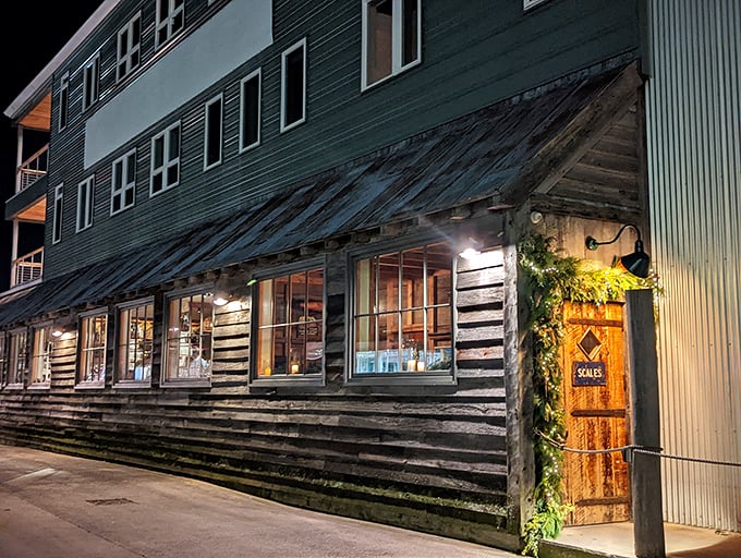 Scales: Where nautical charm meets culinary excellence. It's like dining on a fancy ship, minus the seasickness!