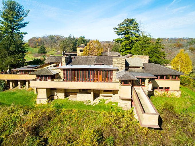 Taliesin: Frank Lloyd Wright's personal Minecraft creation. Organic architecture at its finest, minus the pixels.