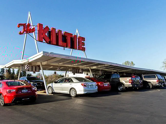 The Kiltie: Where time stands still, but the custard keeps flowing. It's like stepping into a 1950s postcard, complete with carhops!