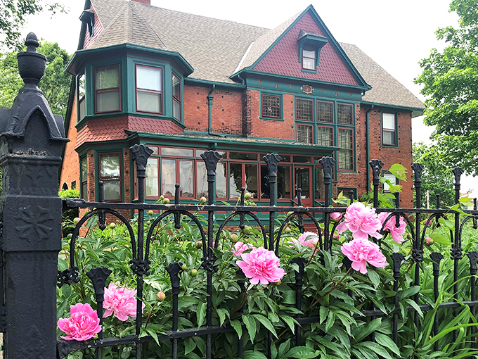 Roses are red, ghosts are see-through, this cottage is old, and maybe haunted too!