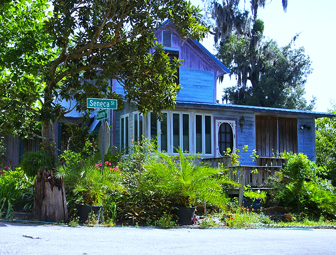 Ghostbusters meets Woodstock in this spiritual hotspot. Leave your skepticism at the door and open your third eye!