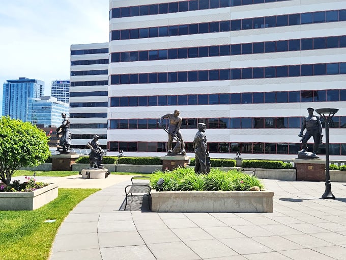 Forget starving artists - this place celebrates the working stiff! A gallery where blue collars meet fine art.