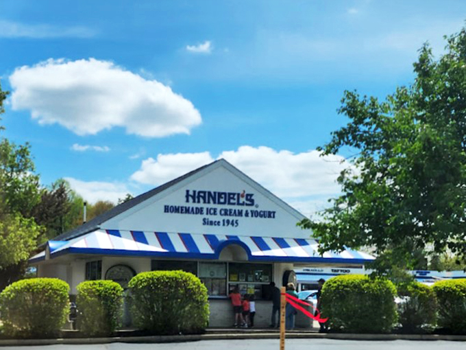 No frills, just thrills. Handel's simple exterior hides a world of flavor waiting to be discovered.