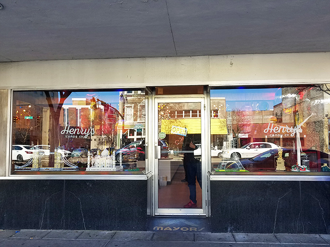 This storefront is more inviting than a warm chocolate chip cookie. And trust me, they've got those too. Sweet temptation, anyone?