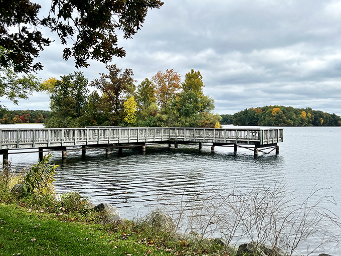 Mirror, mirror on the lake! Kensington's still waters reflect the sky, doubling the beauty for your viewing pleasure.