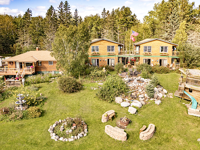 ABBA meets the Great Lakes in this cozy retreat. It's so Nordic, you'll be yodeling "Mamma Mia" by breakfast!