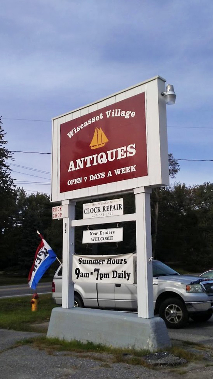 Time stands still, but the deals keep ticking at this clock-repairing, treasure-trove of Maineness.