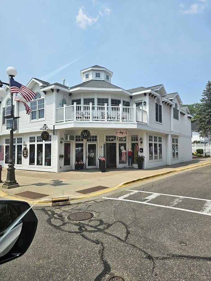 Shopping with a view? Yes, please! This corner store looks like it jumped straight out of a Hallmark movie set.