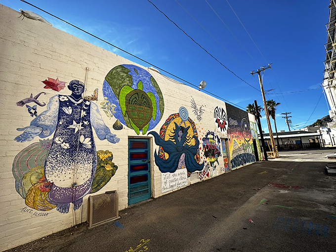 Agave Grill: where Southwestern flavors meet small-town charm. Just don't confuse the blue trim for blue plate specials &ndash; this joint's anything but ordinary! Photo credit: JanHatch