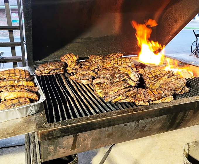 Move over, Mona Lisa! This smoky masterpiece belongs in the Louvre of Lunch, with a side of pure comfort food bliss.