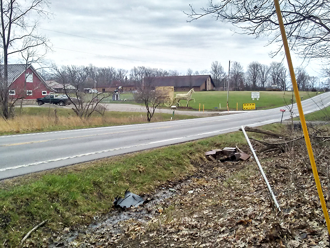 Blink and you might miss it &ndash; if you're legally blind. This roadside behemoth gives "horse power" a whole new meaning.