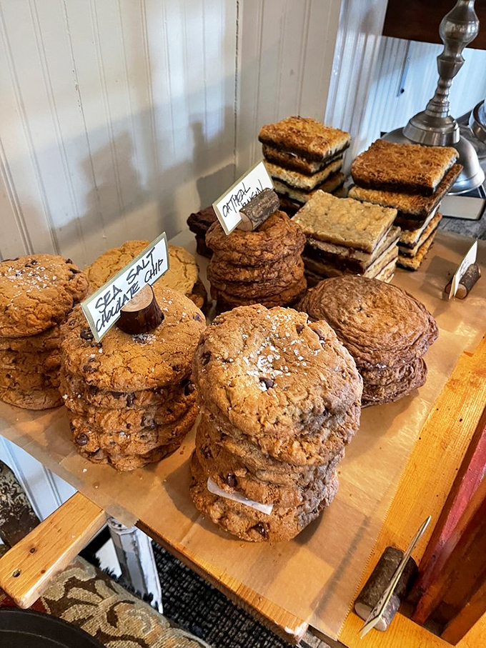 Cookie monsters, rejoice! These stacks of sweet temptation are giving the Keebler elves a run for their money.