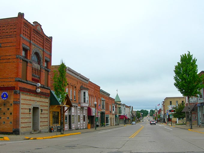 Downtown Berlin: where "rush hour" means more than three people at the ice cream parlor. A slice of Americana that's sweeter than apple pie.
