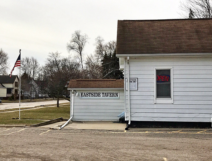 Small on the outside, but inside? It's like Mary Poppins' bag of flavor-packed wonders.