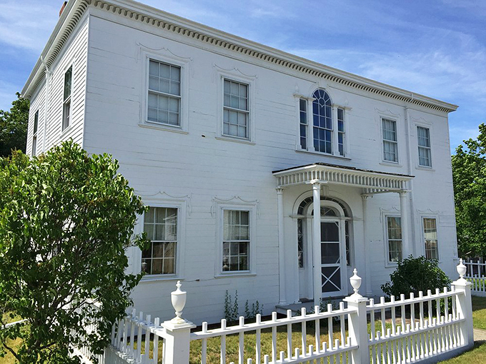 That flying staircase defies gravity so much, you'll swear it's held up by sheer willpower (and maybe a little magic).