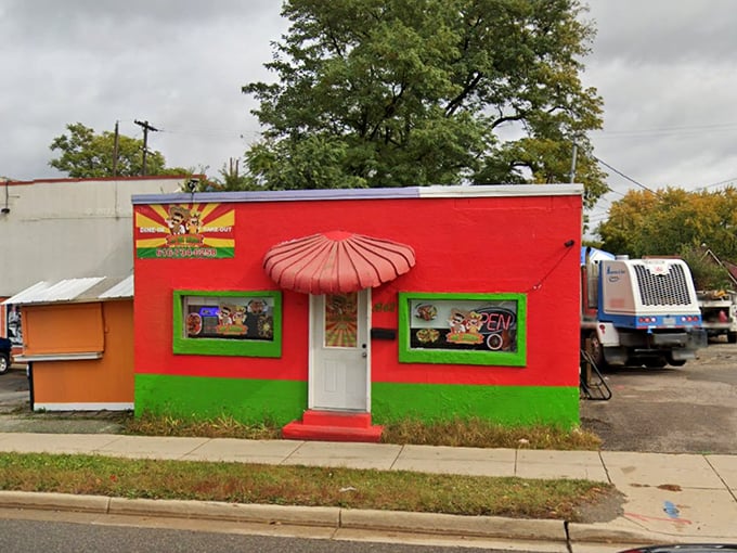 Dos Amigos: Where 'painting the town red' means coating it in salsa. This Grand Rapids hotspot is a masterpiece of Mexican flavor.