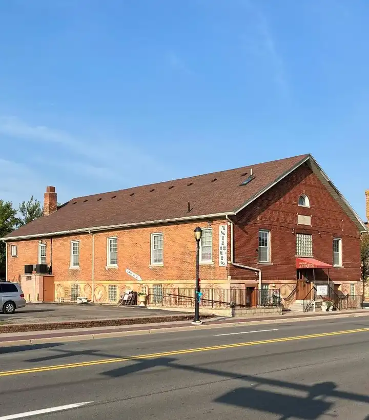 Step into a world where "odd" is a compliment. This red-brick wonder is full of conversation starters!